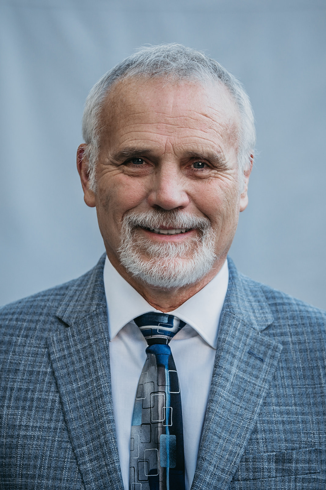 Dr. Steven Parker Receives The Watanakunakorn Clinician Award | Sierra ...